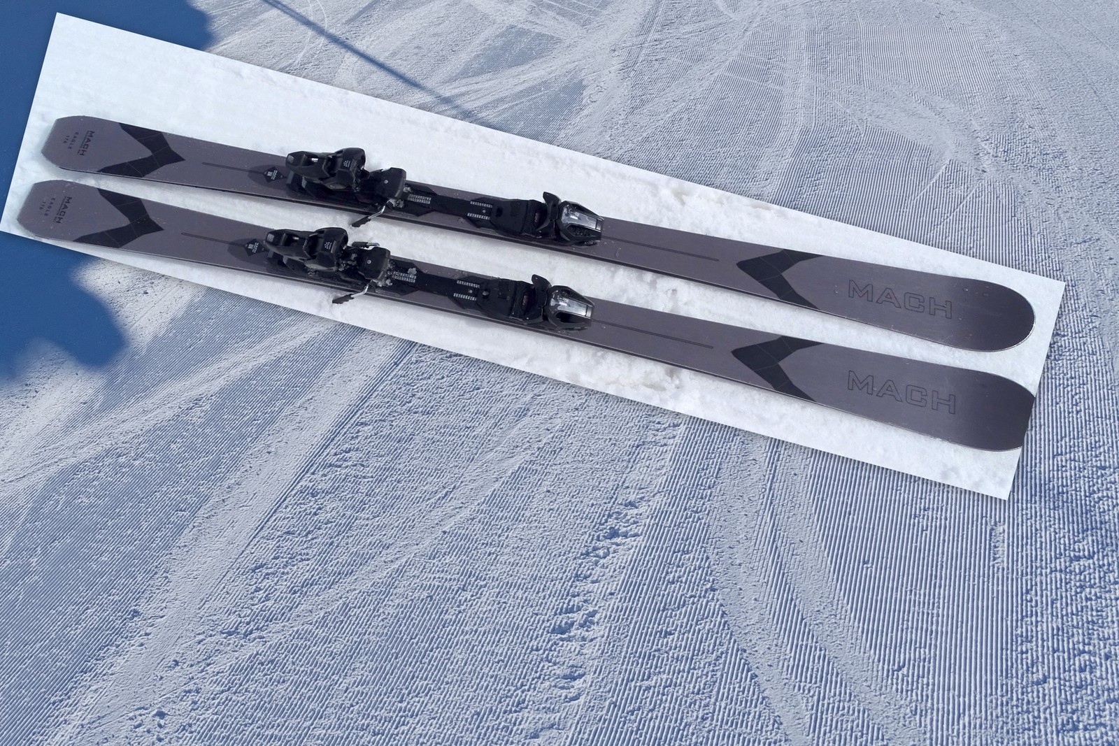 MACH Ski, handmade und sportlich – Berg & Tal